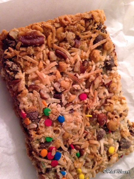 Foodie Friday: Snack Spotlight on the Magic Cookie Bar