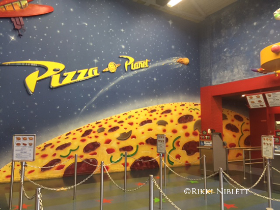 Foodie Friday: A Look at Pizza Planet at Disney's Hollywood Studios