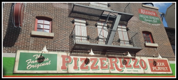 Checking Out the New PizzeRizzo at Disney's Hollywood Studios