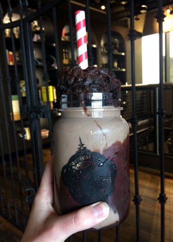 Review of Universal's Toothsome Chocolate Emporium
