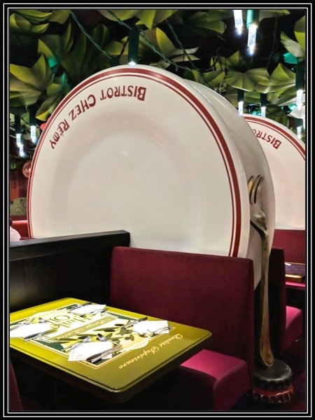 Dinner at Bistrot Chez Remy at Disneyland Paris