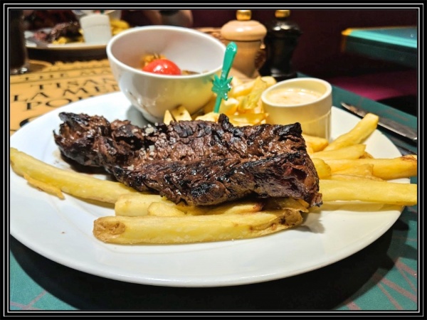 Dinner at Bistrot Chez Remy at Disneyland Paris