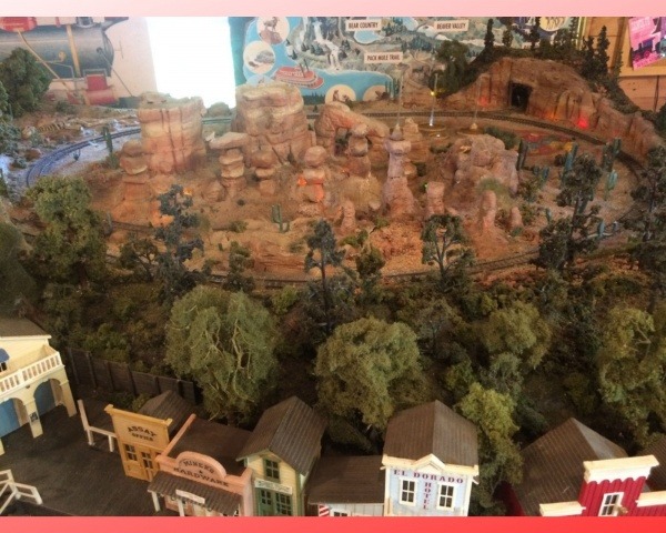 A Visit to Walt's Train Barn