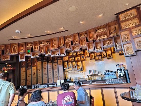 A Vegetarian Review of Dining at Aulani - A Disney Resort