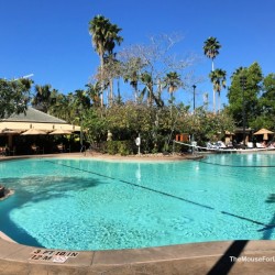 Loews Royal Pacific Hotel Guide | Universal Orlando Resort