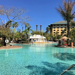 Loews Royal Pacific Hotel Guide | Universal Orlando Resort